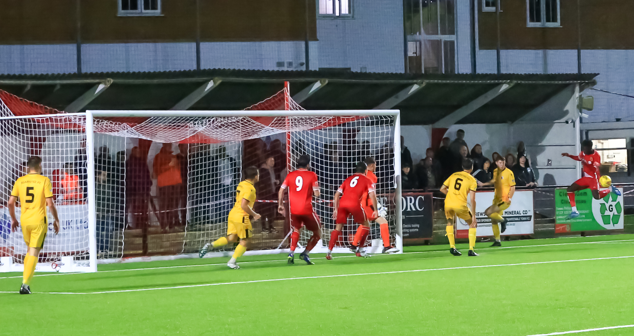 19 Mo flies in – SCEFL