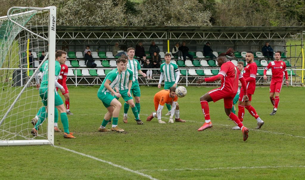 PHOTOS: Sutton Athletic v Whitstable Town – SCEFL